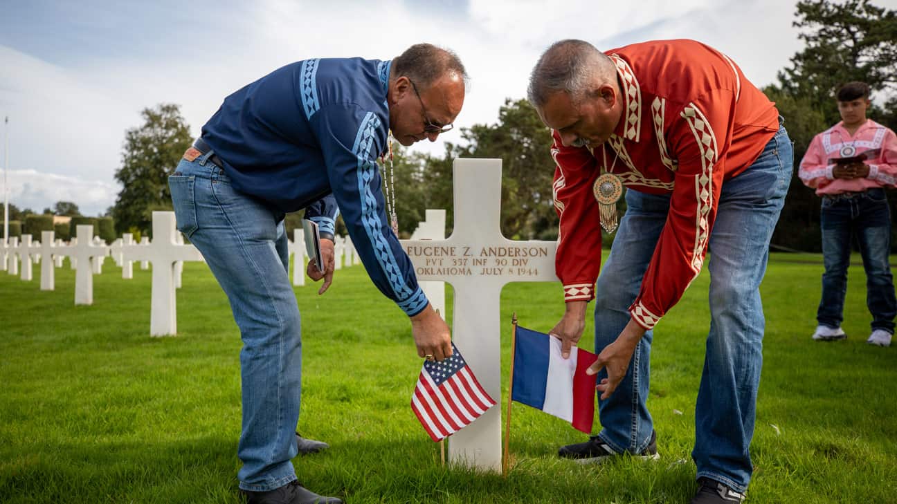 Choctaw Nation visits France - Biskinik