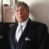 Charles Holt Sr. - Biskinik